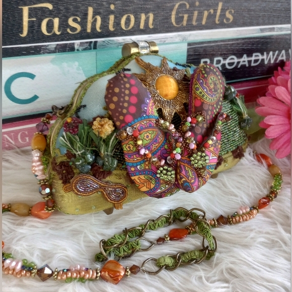 Mary Frances | Bags | Mary Frances Foot Prints Flip Flop Sunset ...